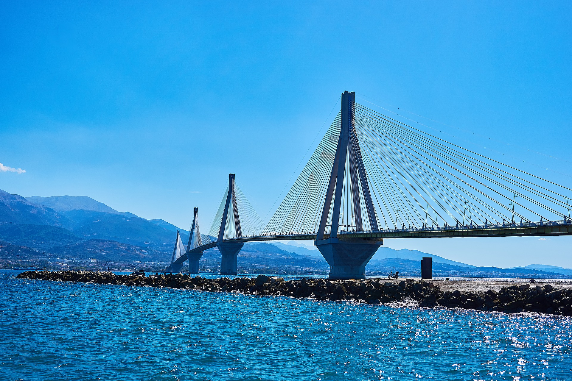 Tip of the day - The largest cable-stayed bridge in the world - Cloudkeys